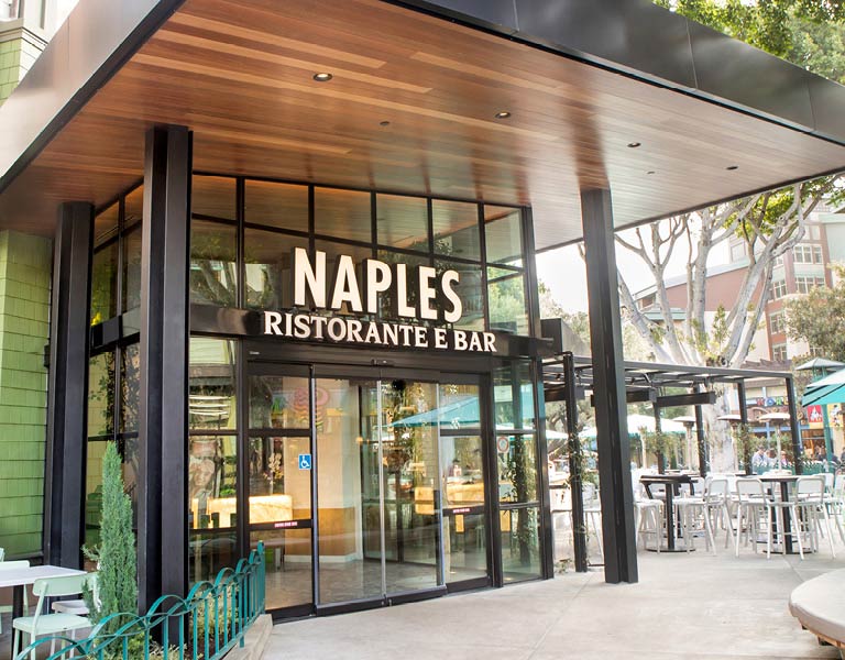 Downtown Disney Italian Restaurant | Naples Ristorante e Bar